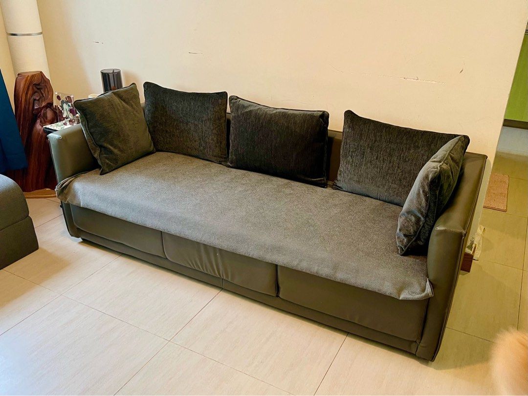 Sofa Set (Set of 3 Sofas, PIU Leather ), 傢俬＆家居, 傢俬, 梳化 - Carousell