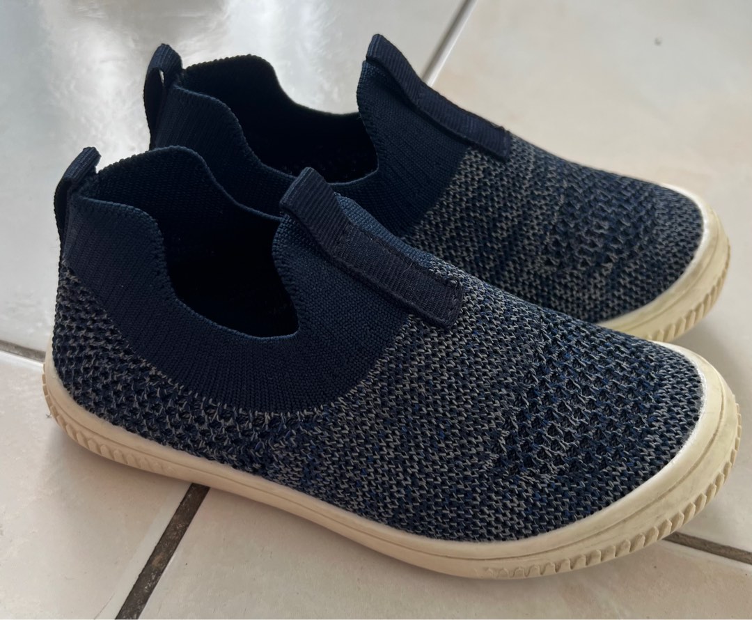 Step one shoes, Babies & Kids, Babies & Kids Fashion on Carousell