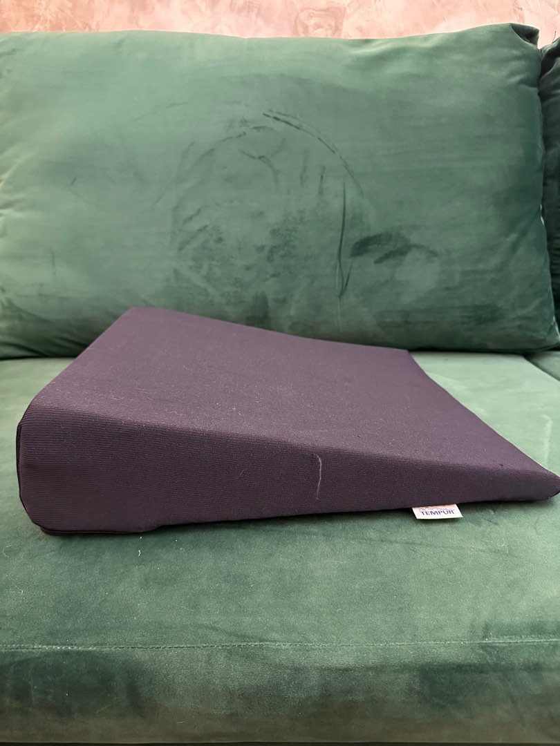 Tempur Seat Wedge, Furniture & Home Living, Home Decor, Cushions ...