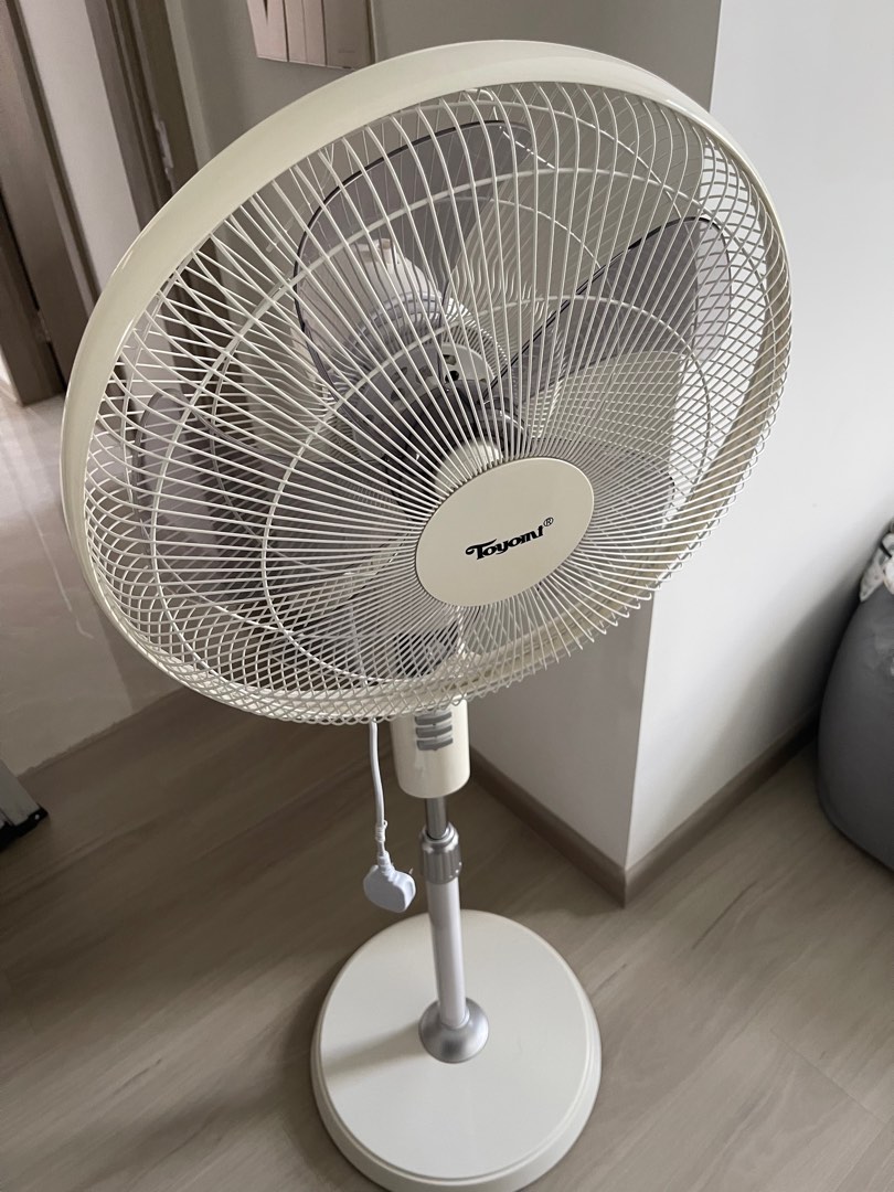 Toyomi Stand Fan, Furniture & Home Living, Lighting & Fans, Fans on ...