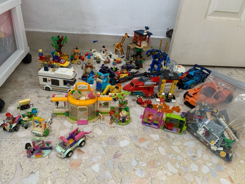 Used Lego Sets from City, Ninjago, Friends, Creator, Classic, Nexo ...