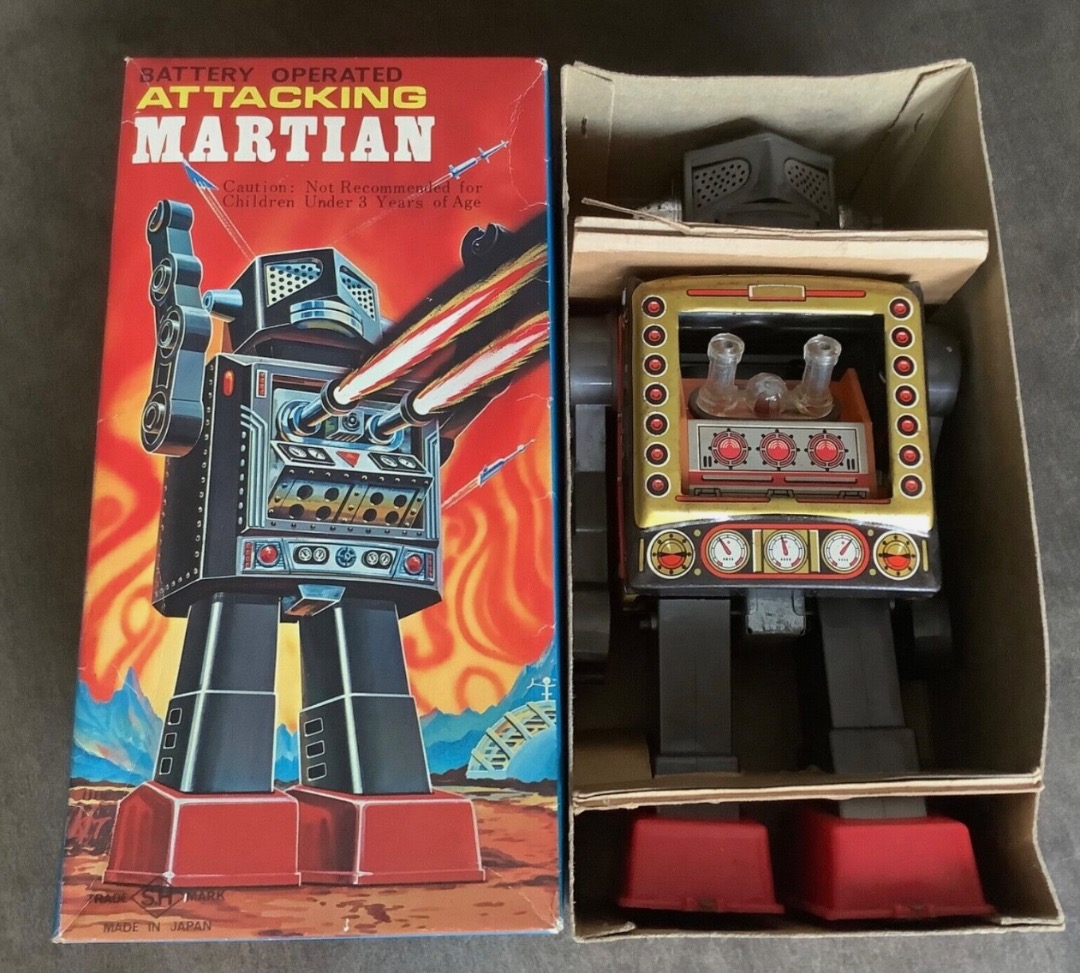 vintage Horikawa ATTACKING MARTIAN Japan tin toy robot, Hobbies & Toys ...