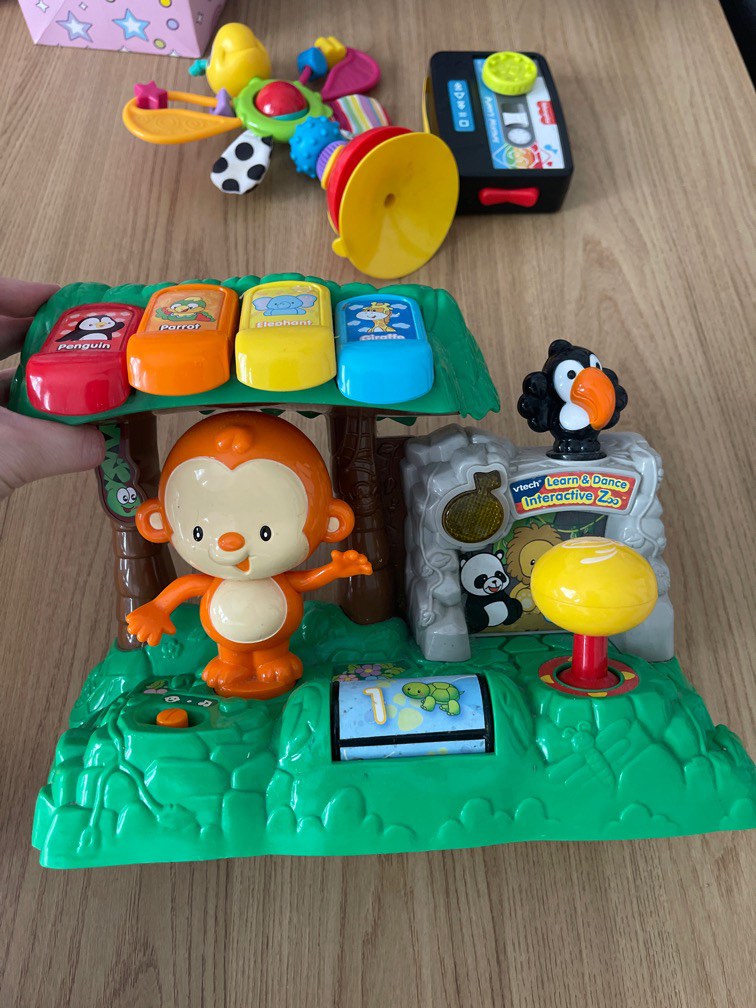 VTech interactive zoo, Babies & Kids, Infant Playtime on Carousell