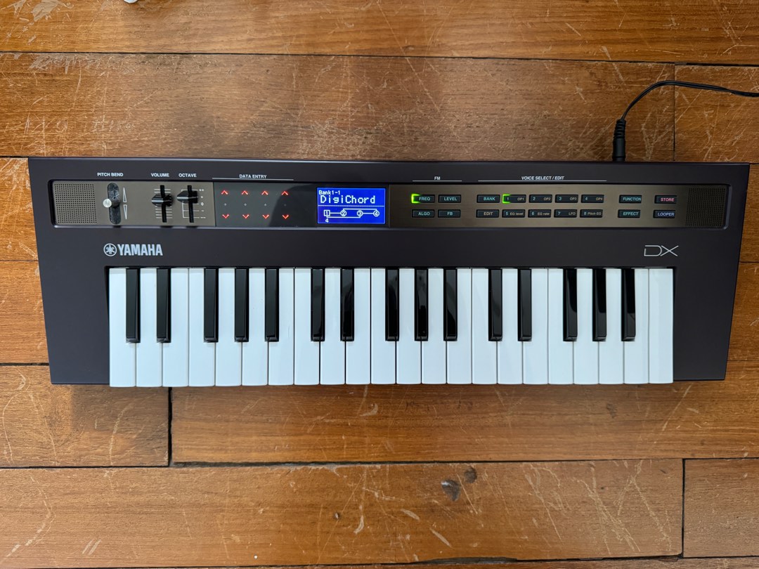Yamaha Reface DX FM Synthesizer, Hobbies & Toys, Music & Media, Musical ...