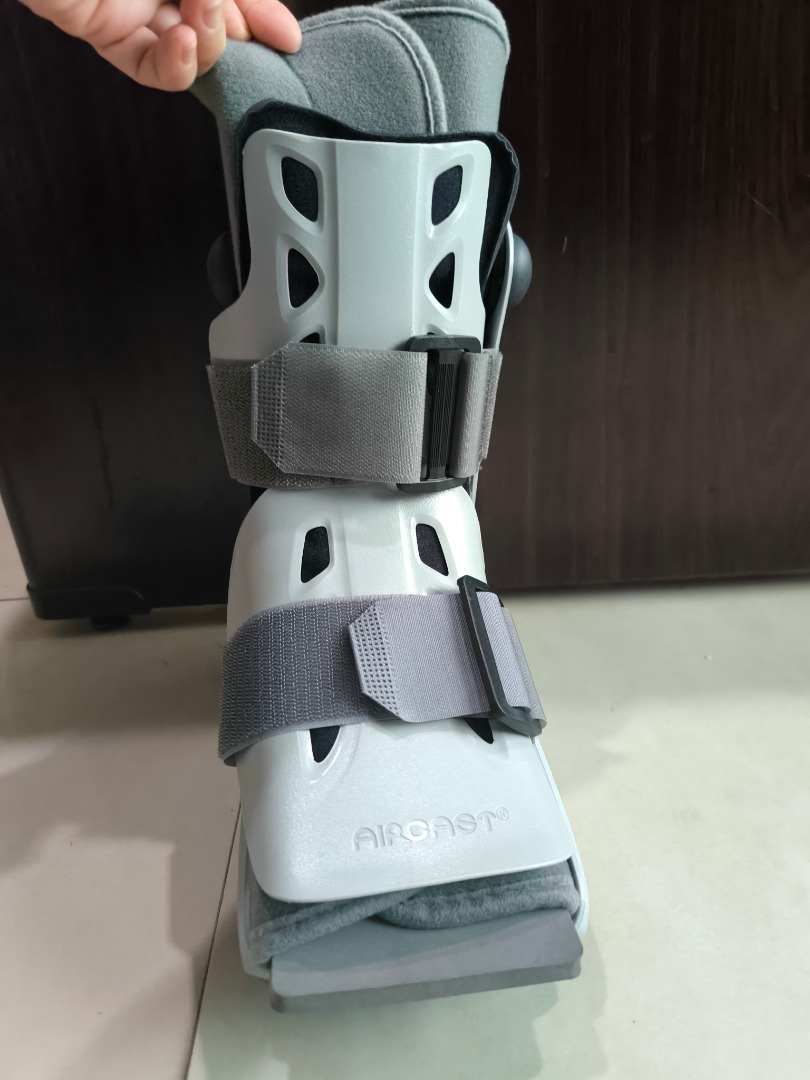 AIRCAST AIRSELECT short walker (SMALL) ORIGINAL, Health & Nutrition ...