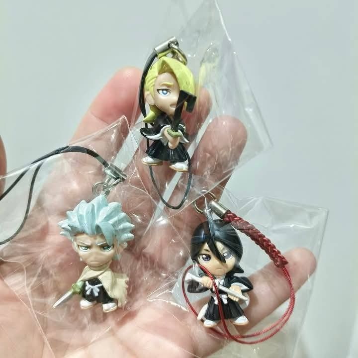 Anime Bleach Soul reaper Rukia Itsugaya toshiro strap charm keychain ...