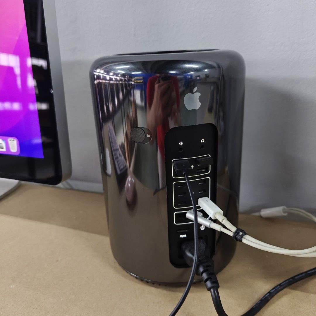 Apple Mac Pro + Apple Thunderbolt 2K Display (27"), Computers & Tech ...