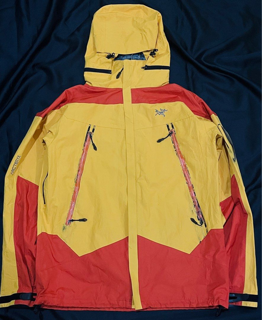 Arcteryx Hardshell Jacket Outdoor Softshell Stone island cp company ...