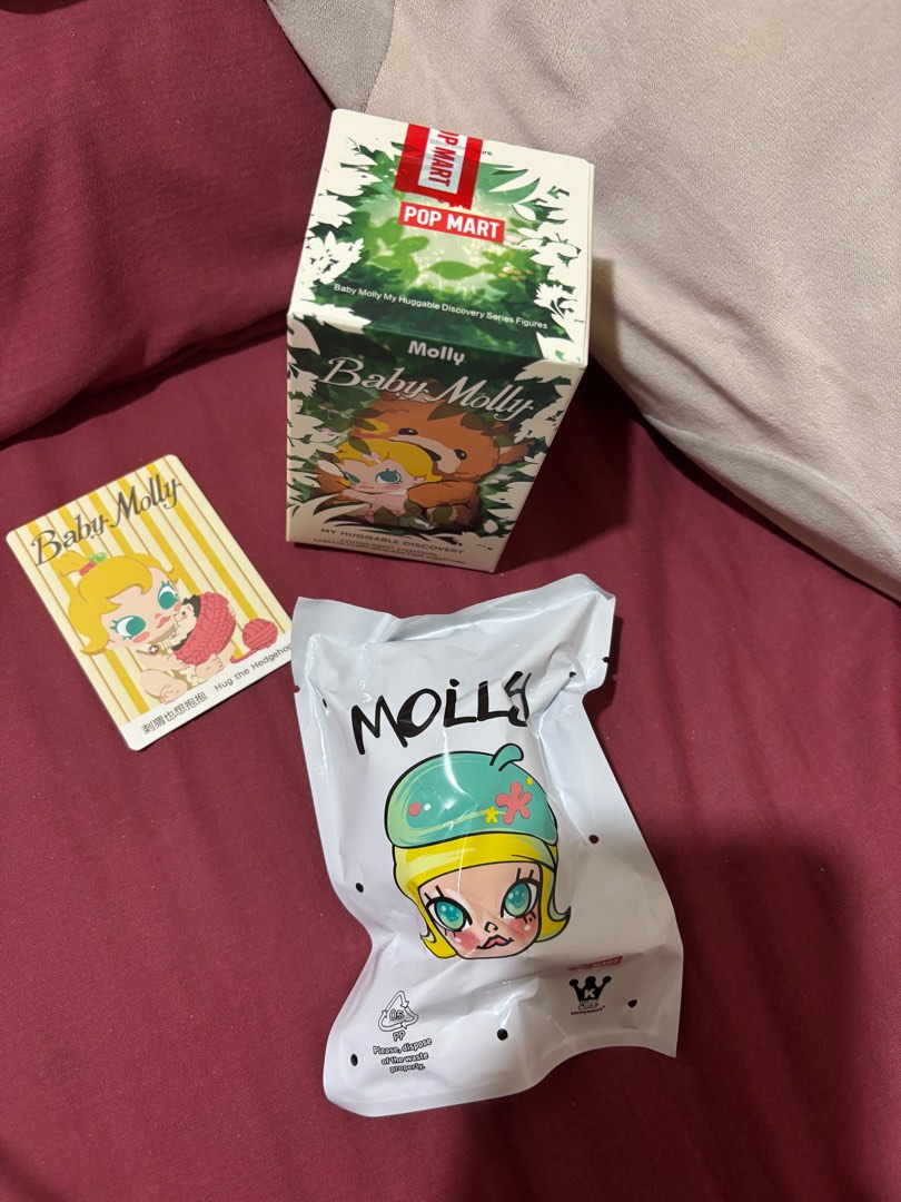 baby molly hug series (hug the hedgehog) popmart, Hobbies & Toys, Toys ...