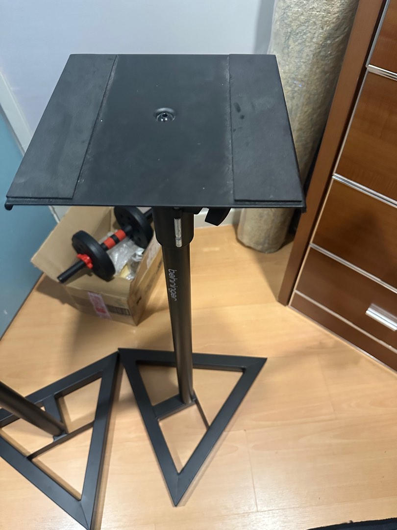 Behringer SM5002 Monitor Stand, TV & Home Appliances, TV ...