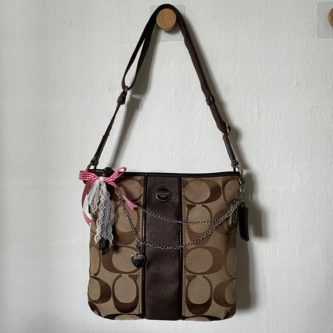 Coach Sling Bag 2 way carrier, Women's Fashion, Bags & Wallets, Cross ...
