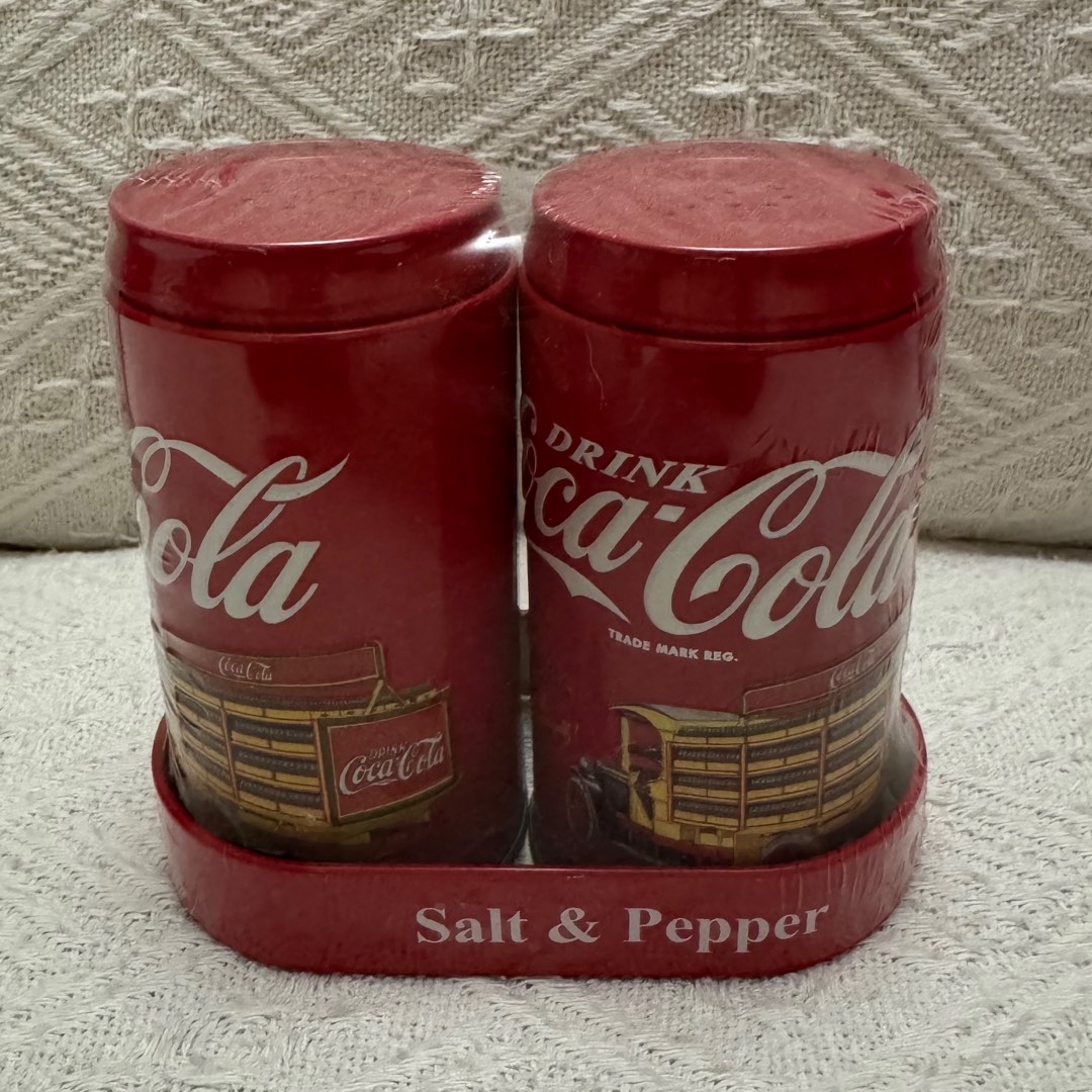 Coke coca cola salt pepper shakers, Hobbies & Toys, Collectibles ...