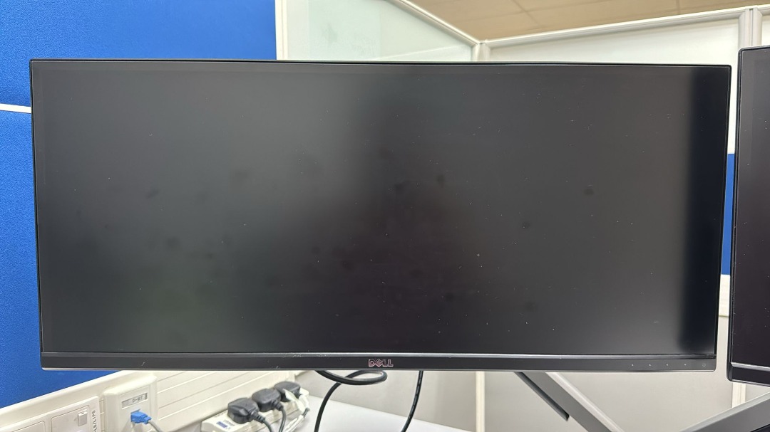 Dell Monitor 29 Inch U2913WM - 2 monitors, Computers & Tech, Parts ...