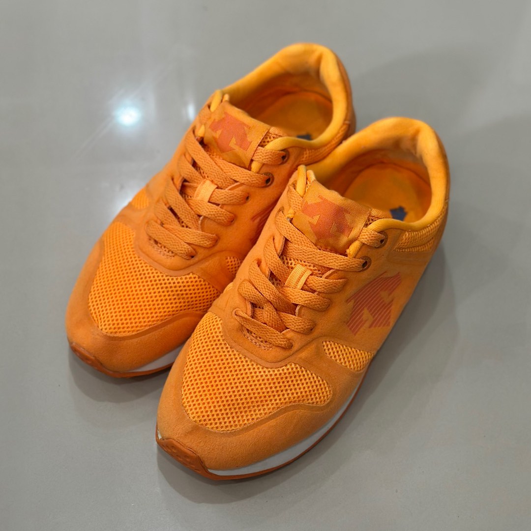 Descente Woo Young Shoes, Women's Fashion, Footwear, Sneakers on Carousell
