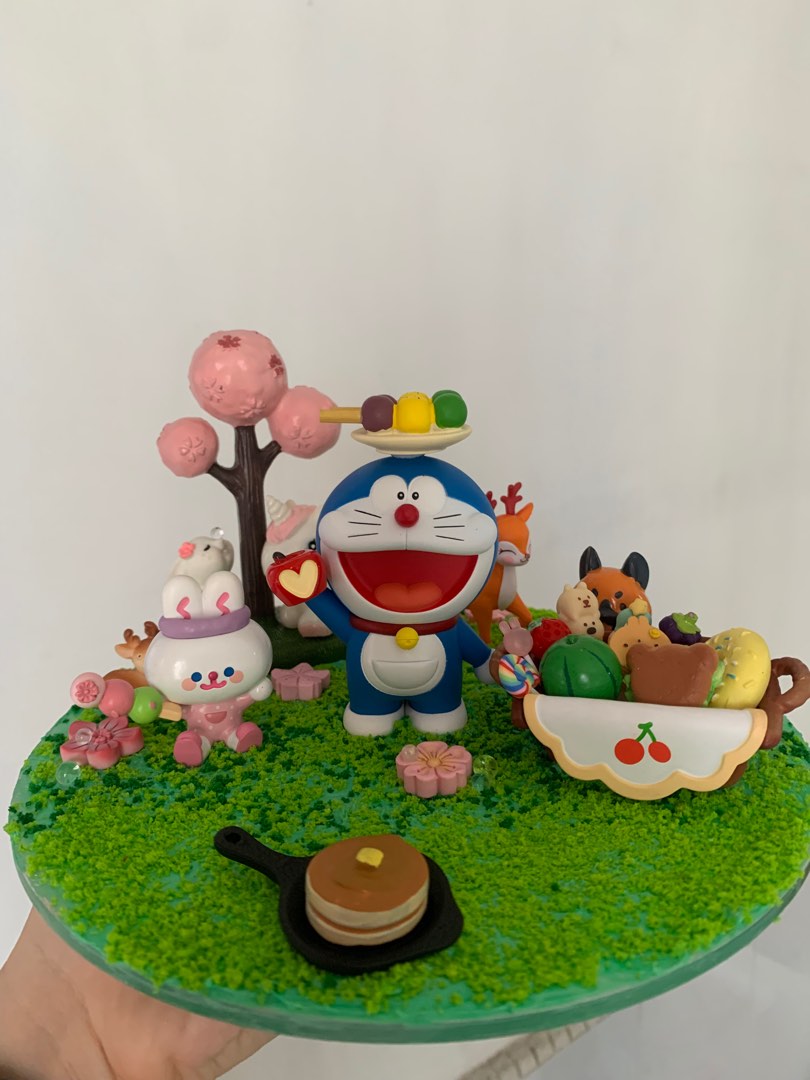 Doraemon phone stand, Hobbies & Toys, Toys & Games on Carousell