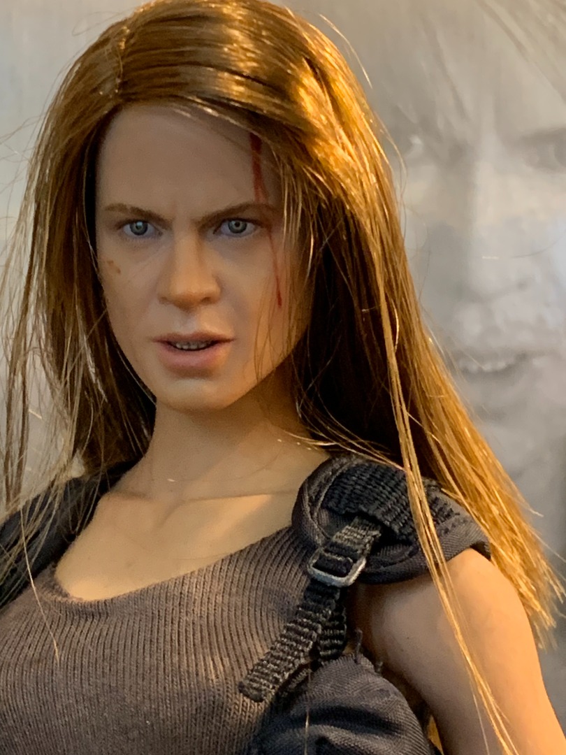 Hottoys Terminator 2 Judgment Day T-1000 in Sarah Connor Disguise ...