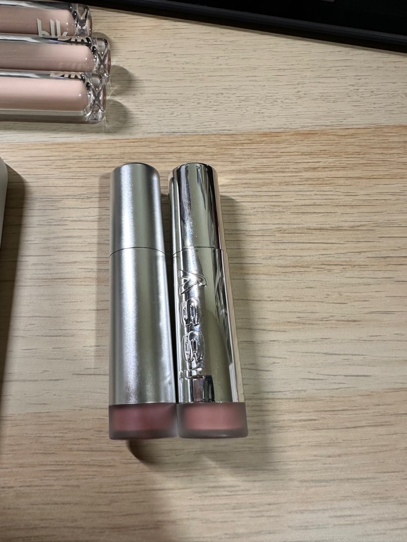 Issy lip tint, Beauty & Personal Care, Face, Makeup on Carousell