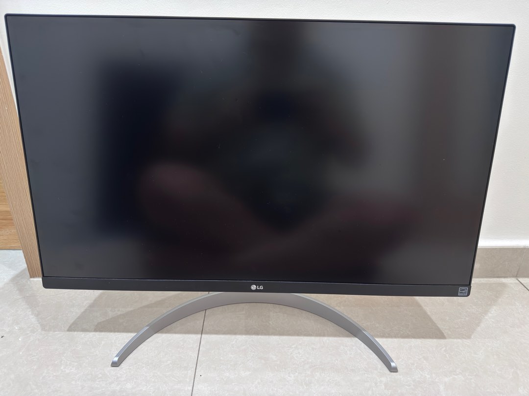 LG 4K 27 inch white backed monitor 27UP600-W, Computers & Tech, Parts ...