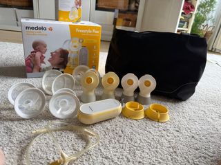Breastpump and tubing sahaja - medela freestyle FS, Babies & Kids, Nursing & Feeding ...