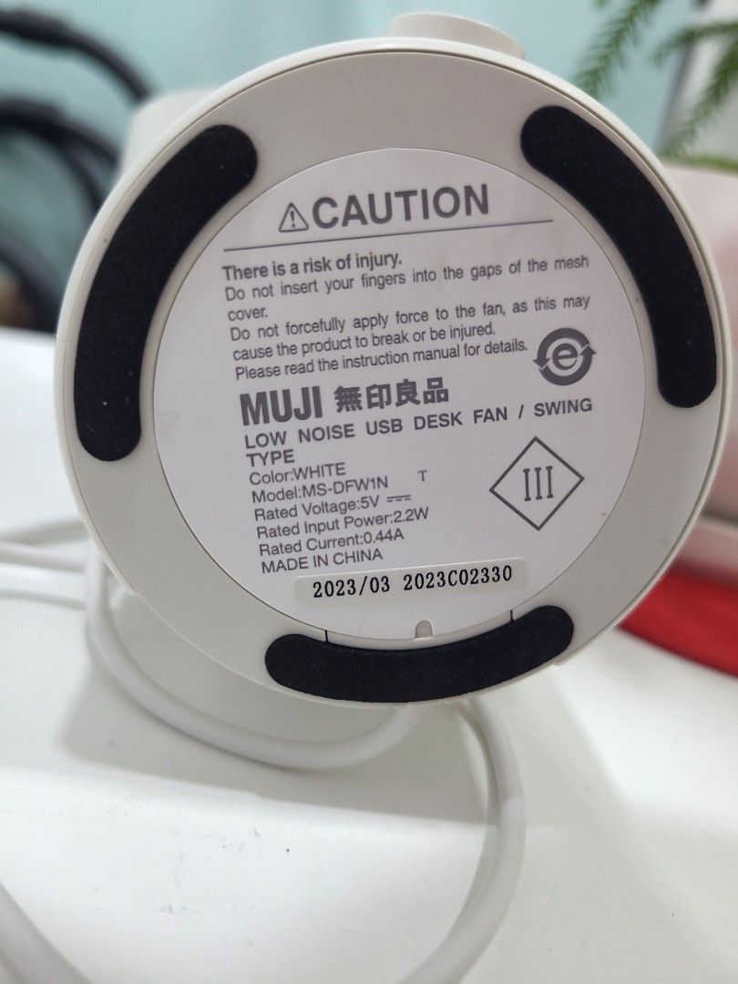Muji Low Noise USB Desk Fan (swing type), Furniture & Home Living ...