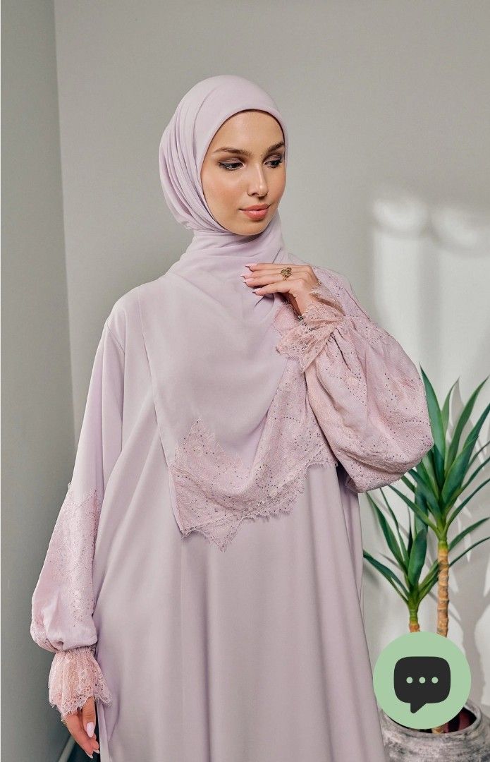 Nadine crystal pink abaya, Women's Fashion, Muslimah Fashion, Kaftans & Jubahs on Carousell