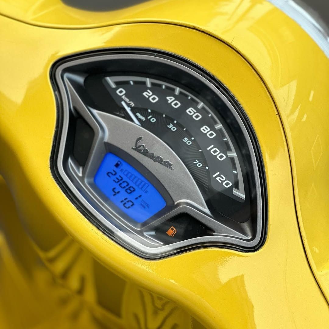 Piaggio Vespa LX IGET LED 125 tahun 2021 warna Kuning VERY GOOD ...