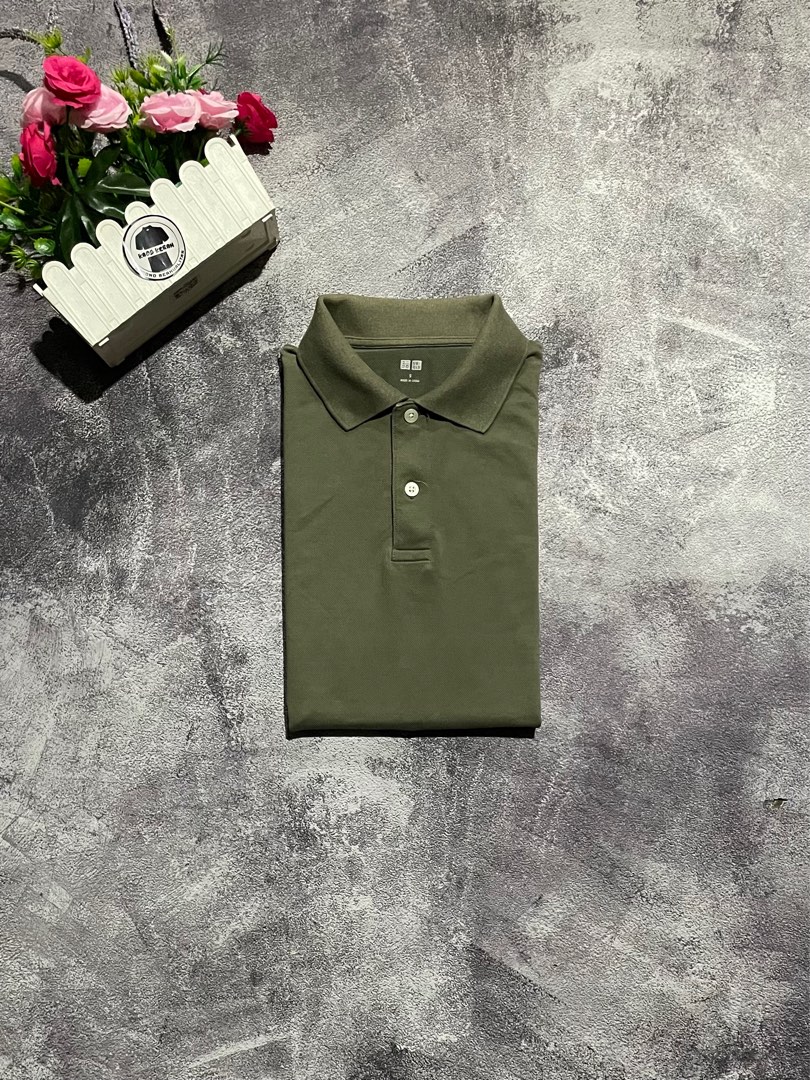 Polo Shirt Uniqlo, Fesyen Pria, Pakaian , Atasan di Carousell