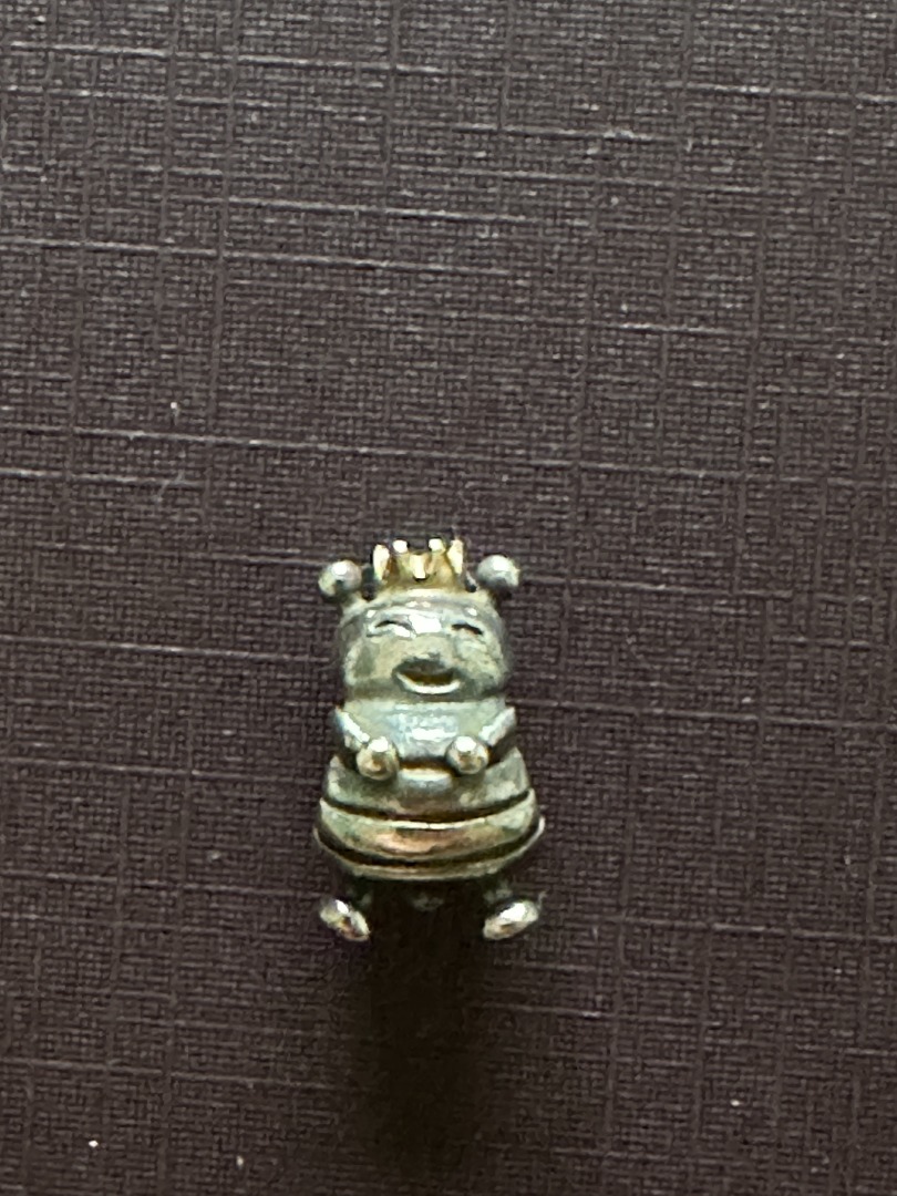 Retired Pandora Queen Bee Charm, Women's Fashion, Jewelry & Organisers ...