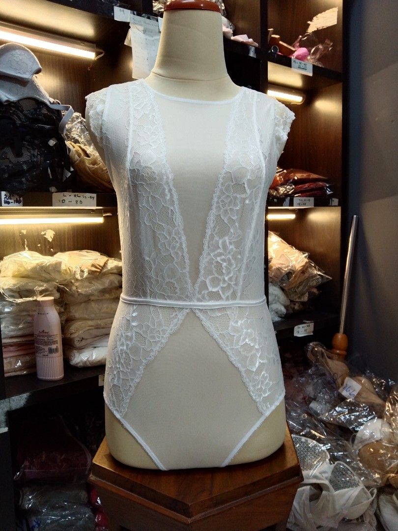 Sample items fit M, Women's Fashion, New Undergarments & Loungewear on ...