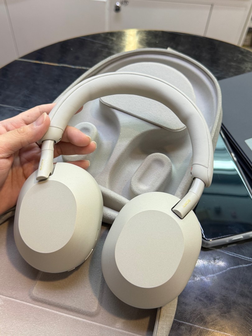 Sony WH 1000 XM5, Audio, Headphones & Headsets on Carousell