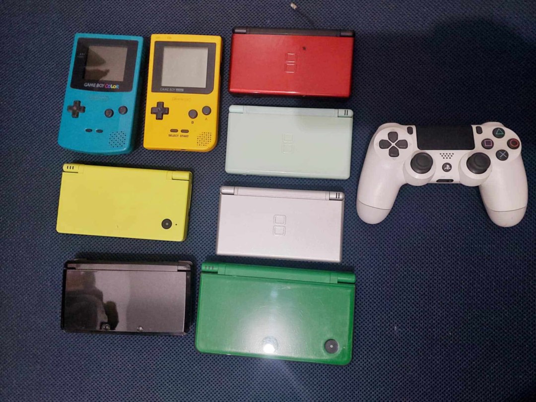 Take all game console/gameboy, Video Gaming, Video Game Consoles ...