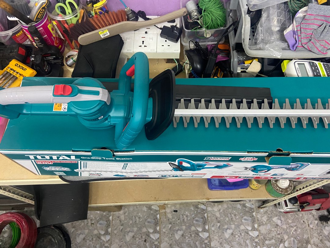 Total cordless hedge trimmer (solo), Furniture & Home Living, Gardening ...