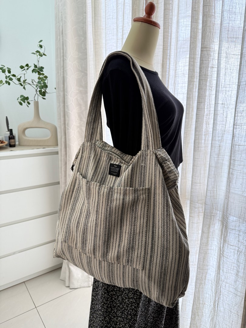 TYPO Tote bag, Women's Fashion, Bags & Wallets, Tote Bags on Carousell