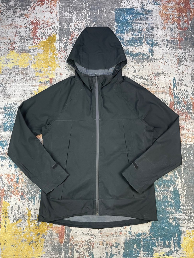 UNIQLO Blocktech Lightweights Windbreaker Jackets, Men's Fashion, Coats ...