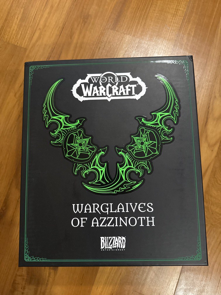 Warglaives of Azzinoth limited edition scaled replica, Hobbies & Toys ...