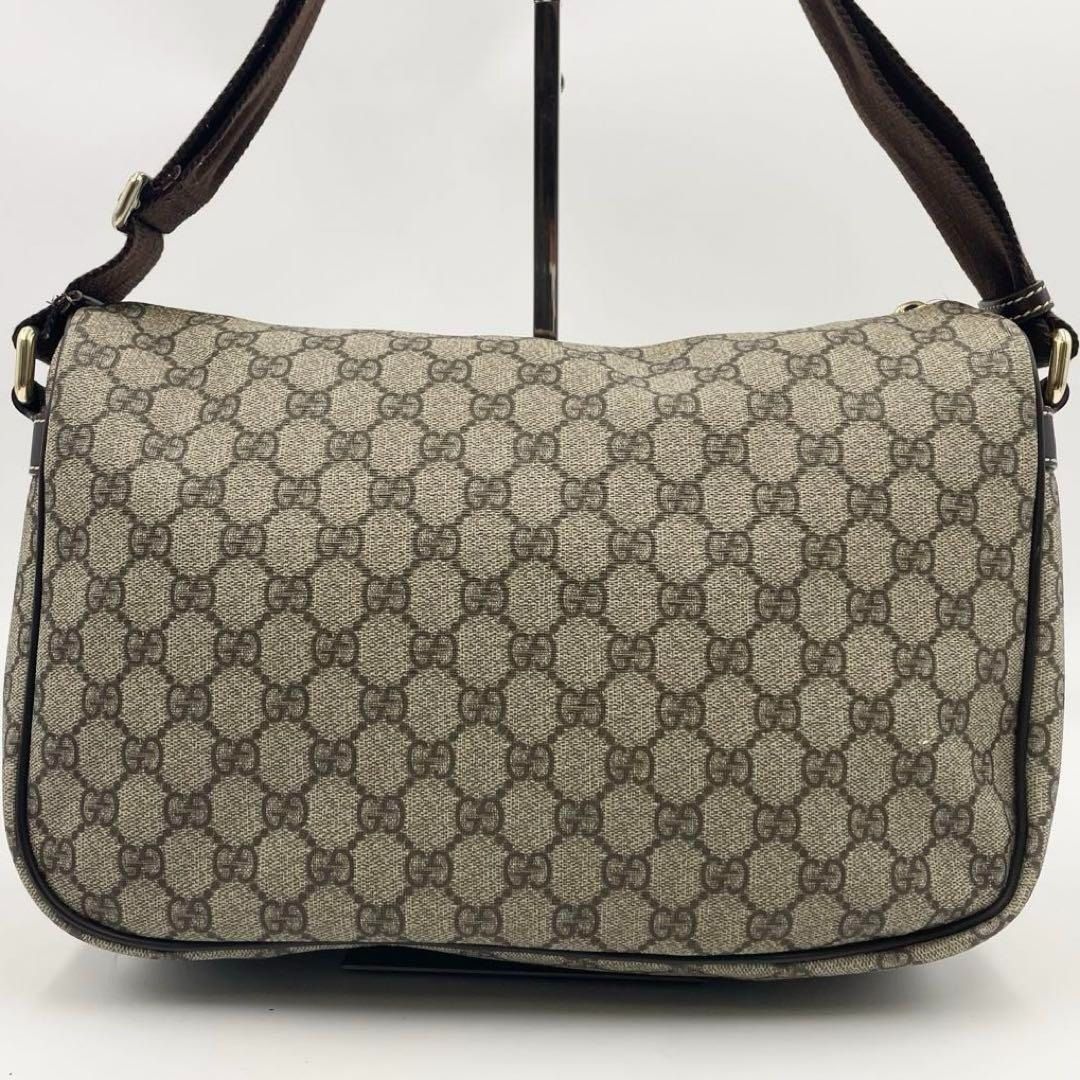 Authentic GUCCI GG Supreme shoulder bag with PVC pocket, Women's ...