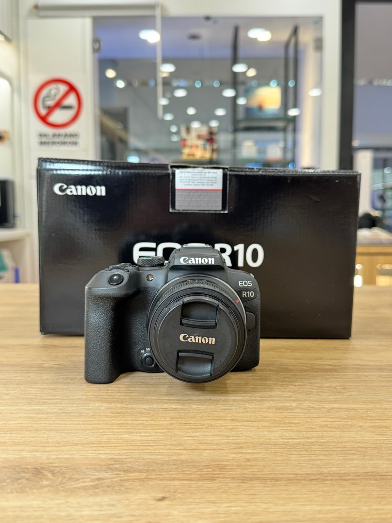 Canon Eos R10 kit, Photography, Cameras on Carousell