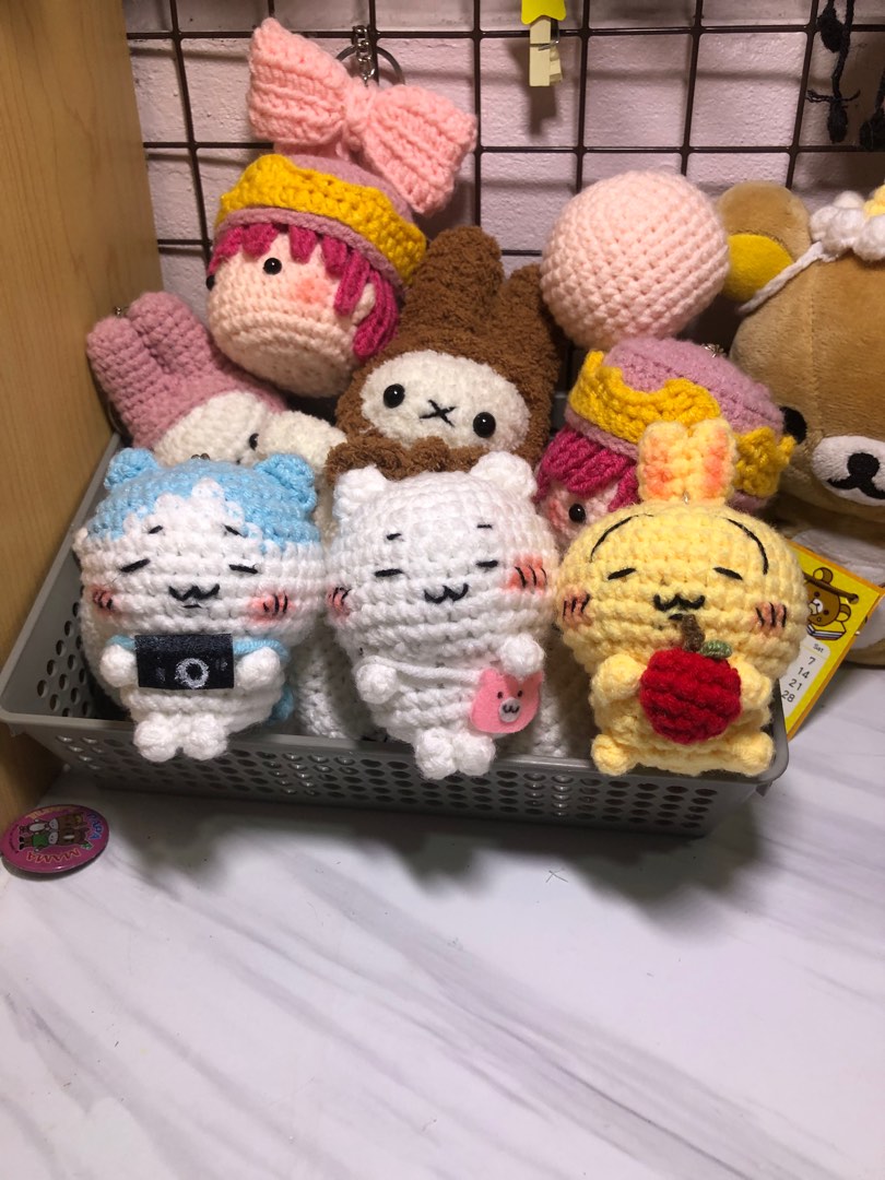 chiikawa crochet keychains !!, Hobbies & Toys, Stationery & Craft ...