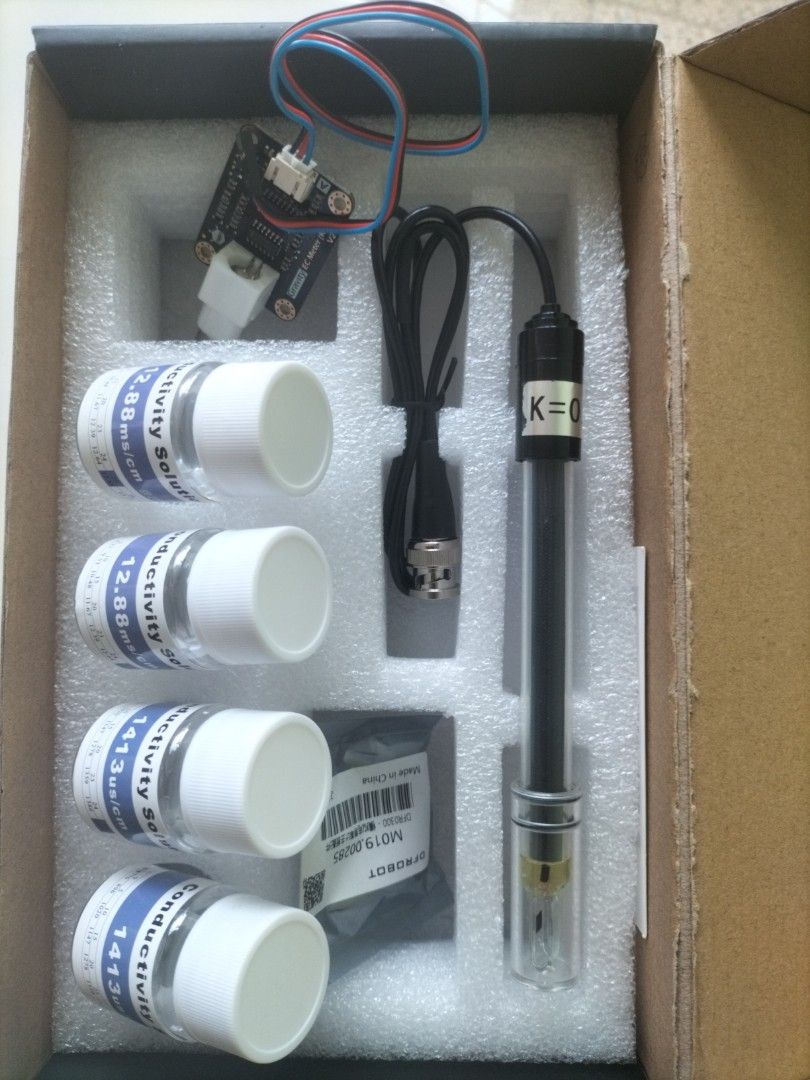 DFRobot Gravity Analog Electrical Conductivity Sensor, Computers & Tech ...