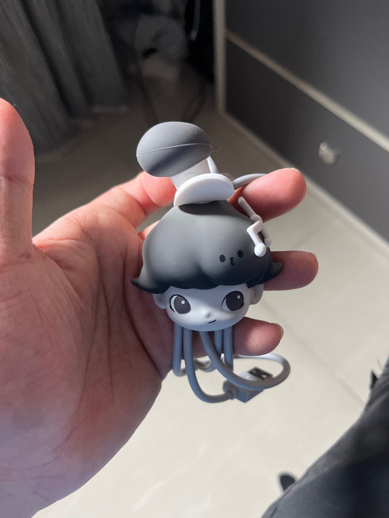 Dimoo x Disney 2 in 1 Cable Secret, Hobbies & Toys, Toys & Games on ...