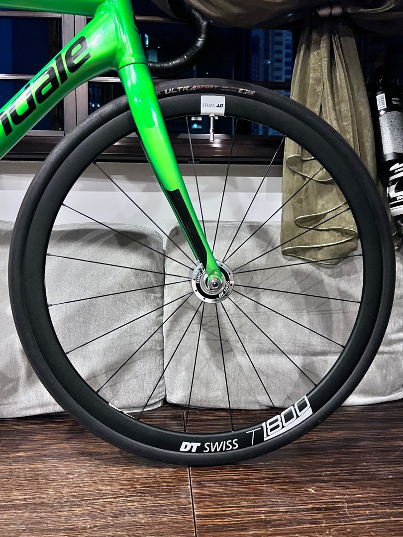 dt swiss track wheelset t1800, Sports Equipment, Bicycles & Parts ...