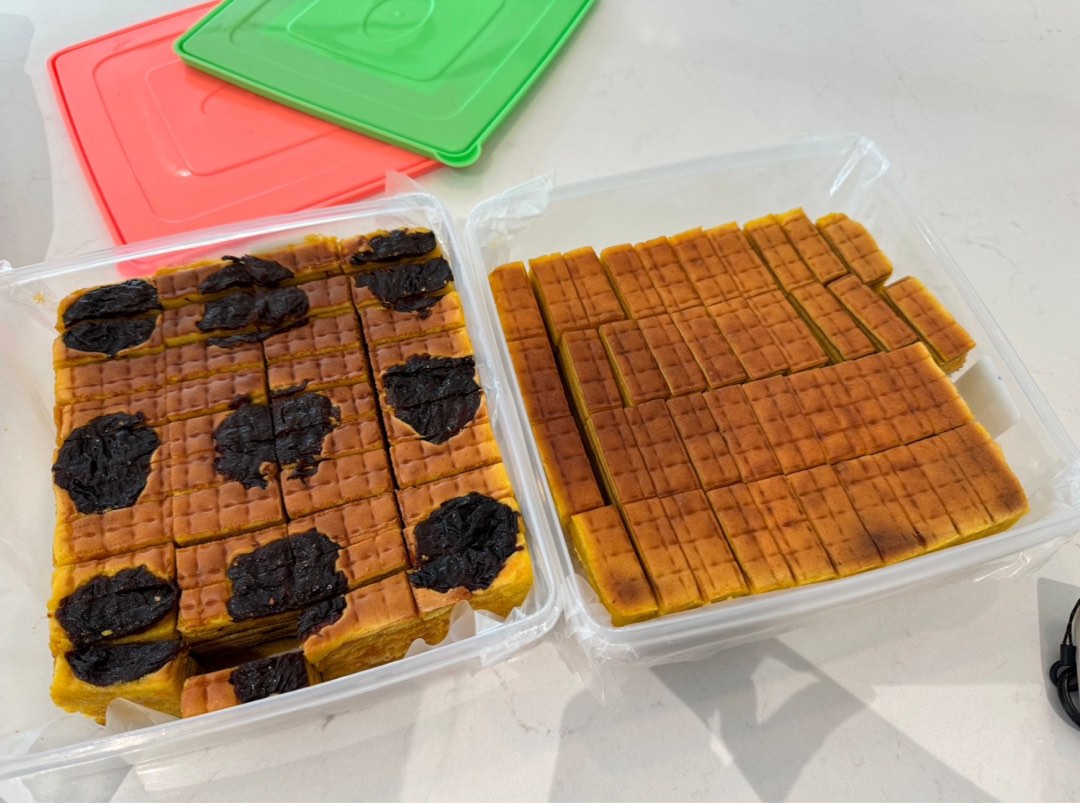 Fresh homemade layer cakes from Batam., Food & Drinks, Homemade Bakes ...