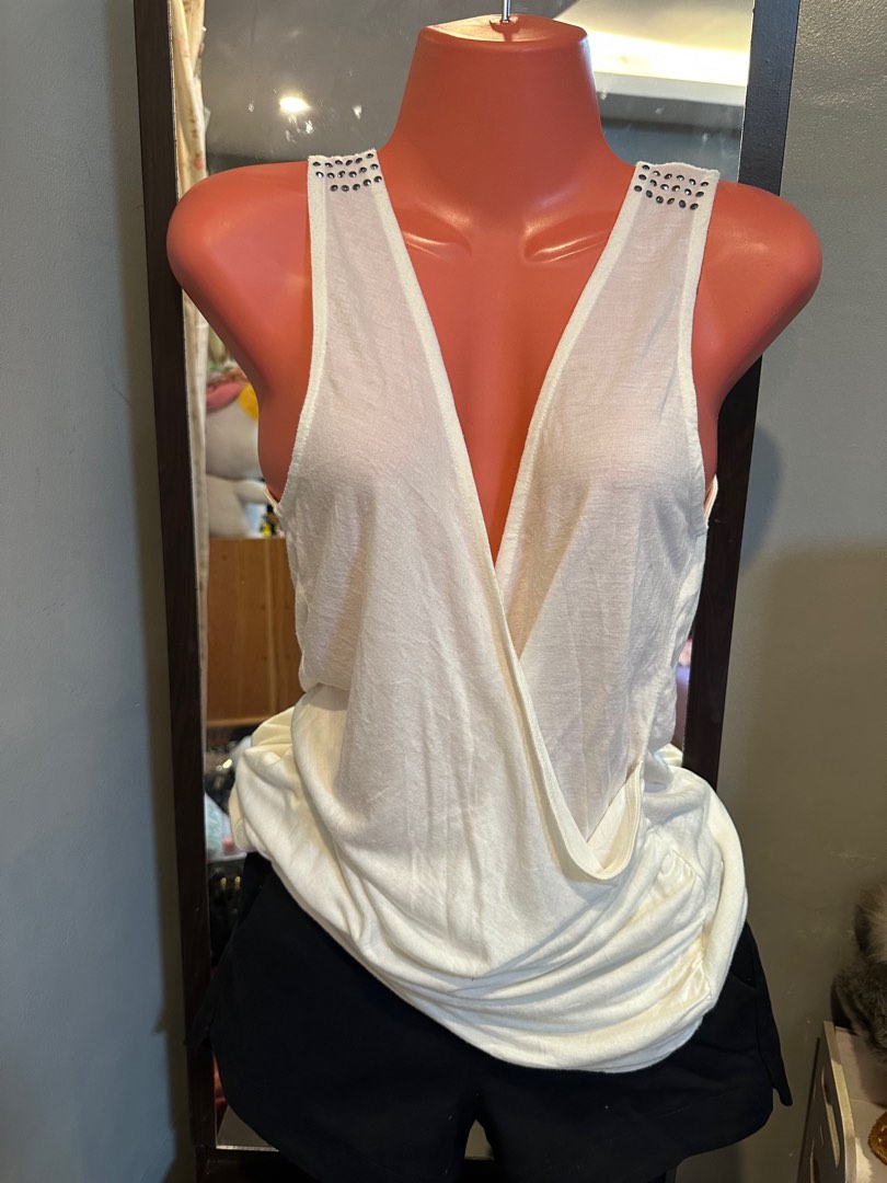 Haltered Cotton White Sexy Tops, Women's Fashion, Tops, Blouses on Carousell