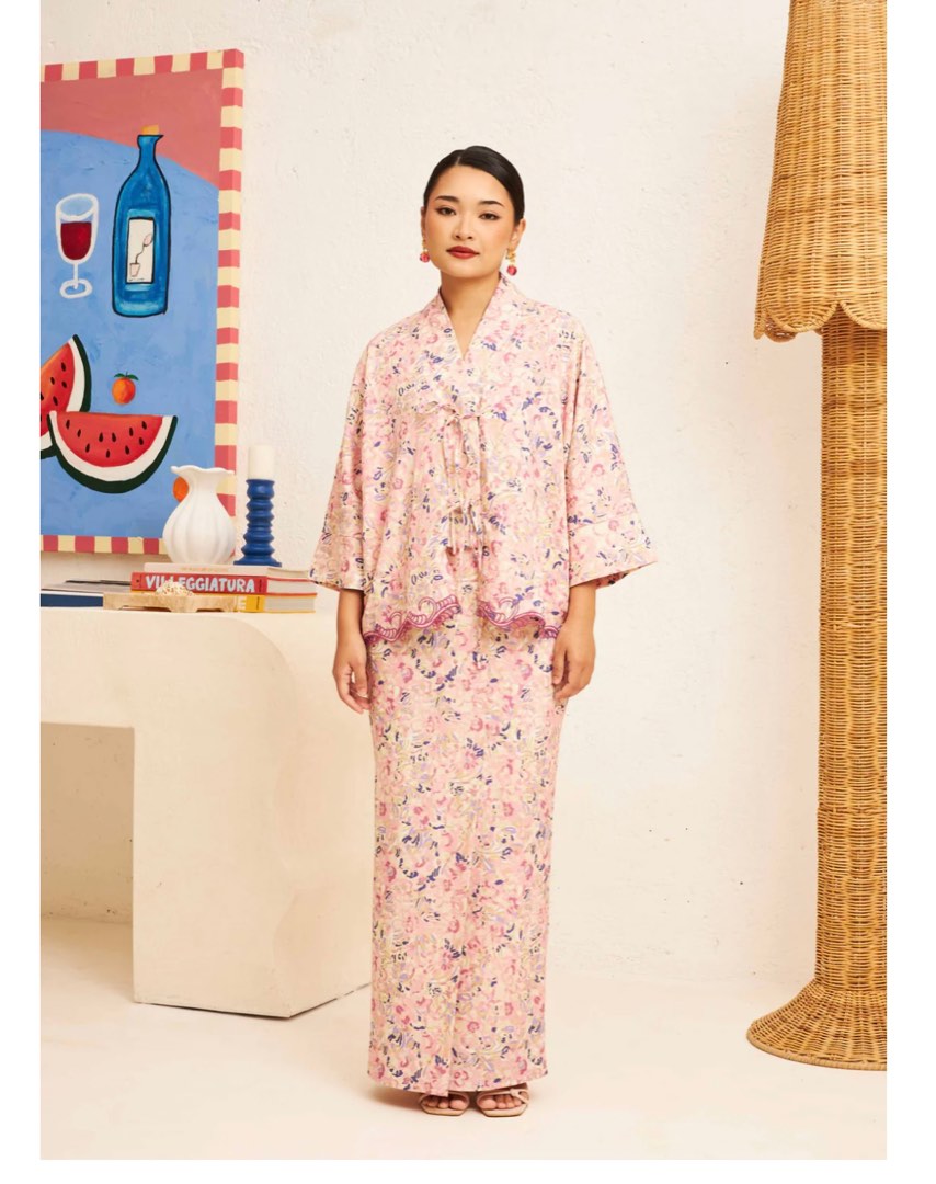 Hani Mokhta Flores Kimono Set In Petal, Women's Fashion, Muslimah ...