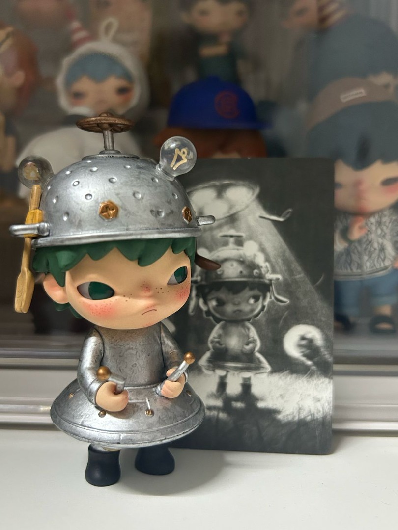 Hirono ( Shelter ) The Alien, Hobbies & Toys, Collectibles ...