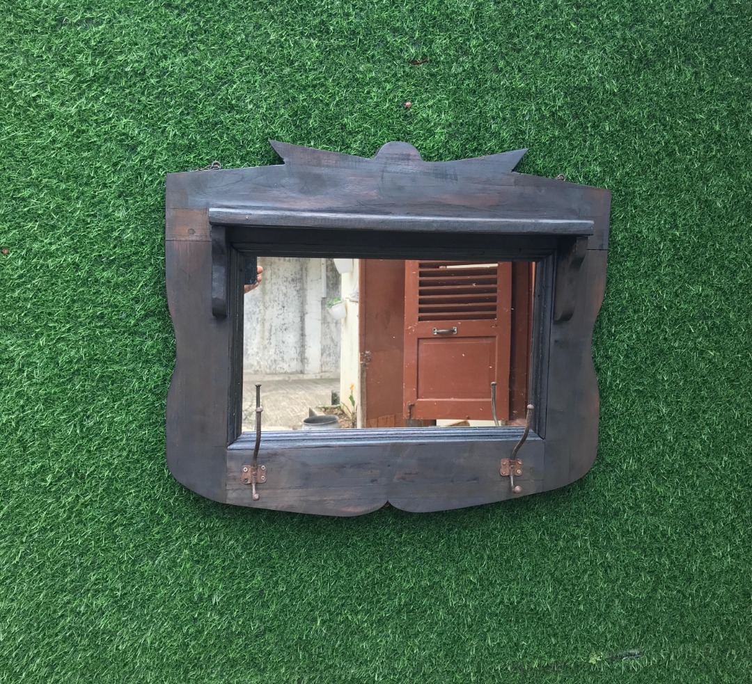 Kapstok cermin antik lawasan, Antik, Furnitur di Carousell