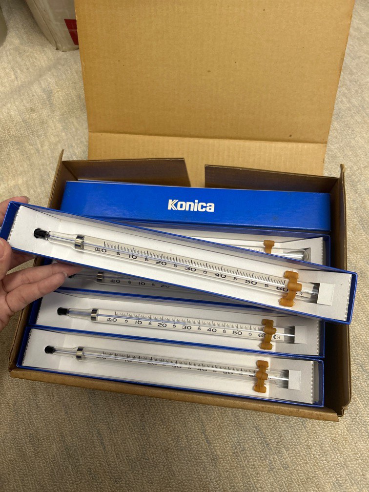 Konica Color Thermometer, Health & Nutrition, Thermometers on Carousell