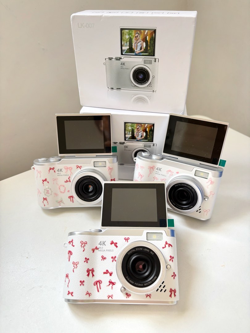 LK-007 DIGITAL CAMERA FLIP CAM, Photography, Cameras on Carousell