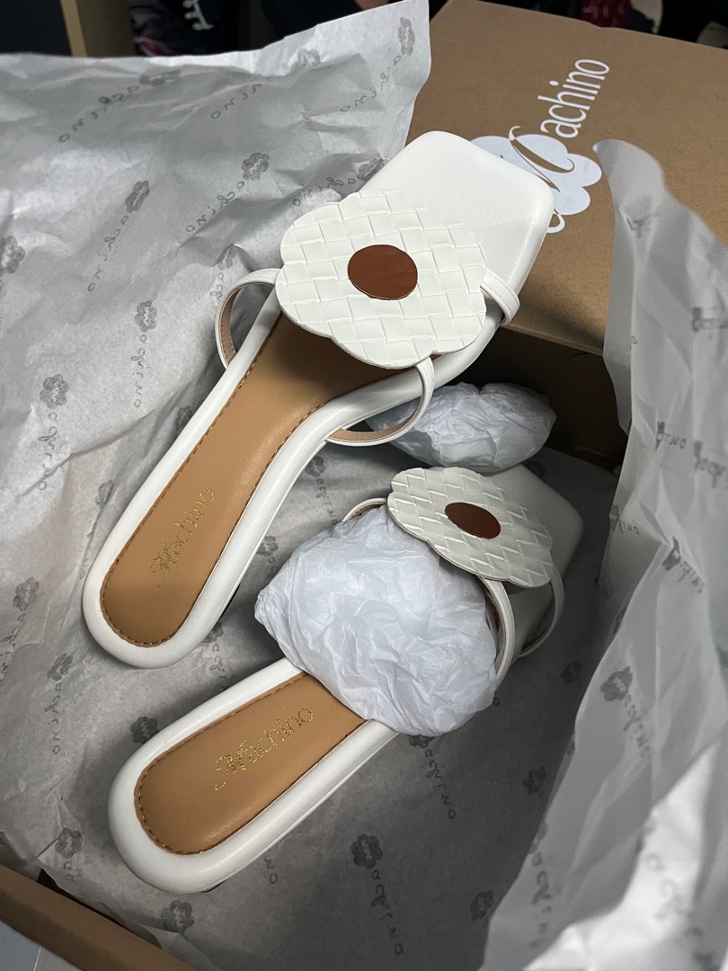Machino lady hana, Women's Fashion, Footwear, Heels on Carousell