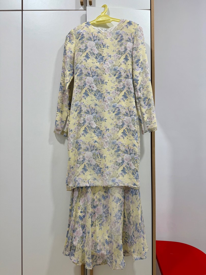 Minimalace kyra icy yellow (XS), Women's Fashion, Muslimah Fashion ...